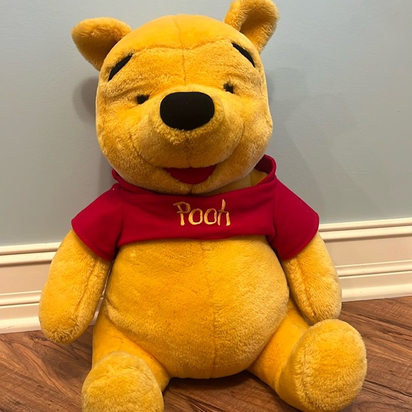 Mattel Toys Vintage Jumbo Winnie The Pooh 2 Large Plush Mattel